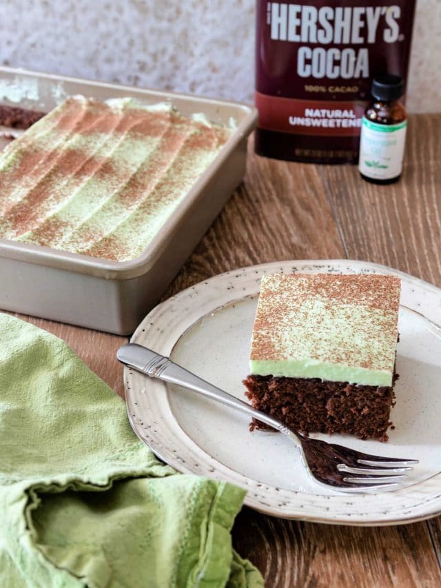 The Best Mint Buttercream Recipe - Pastry Chef Online