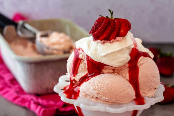 Homemade Strawberry Ice Cream (No-Churn) - Pastry Chef Online